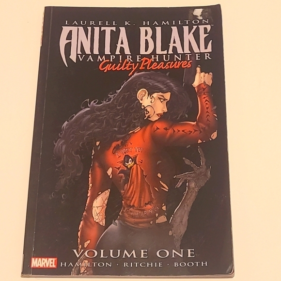 Marvel | Other | 3 For 25 Anita Blake Vampire Hunter Vol Graphic Novel ...